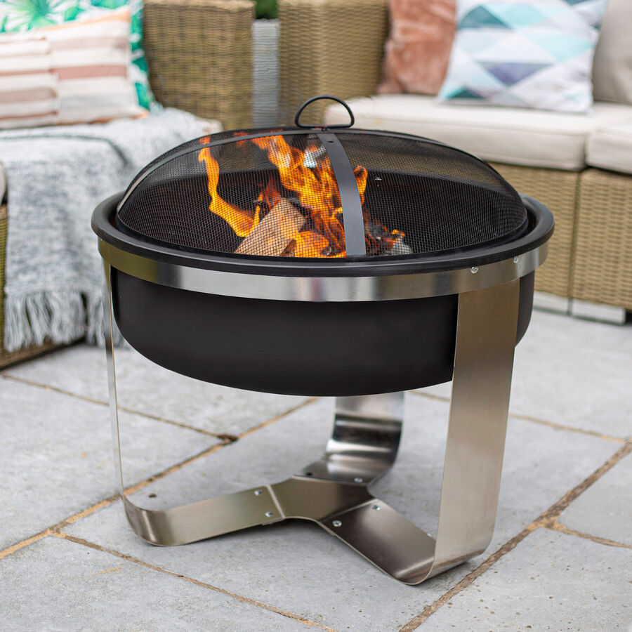 Barbecue et brasero : parfait pour les longues soirées sur la terrasse ...